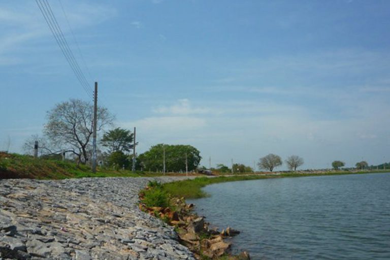 Dambulu Oya Reservoir | Attractions in Sri lanka
