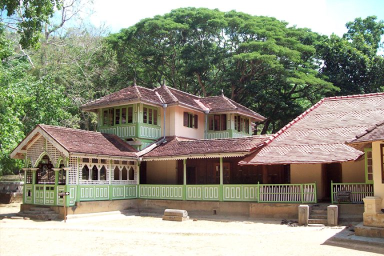 Maduwanwela Walawwa | Attractions in Sri lanka