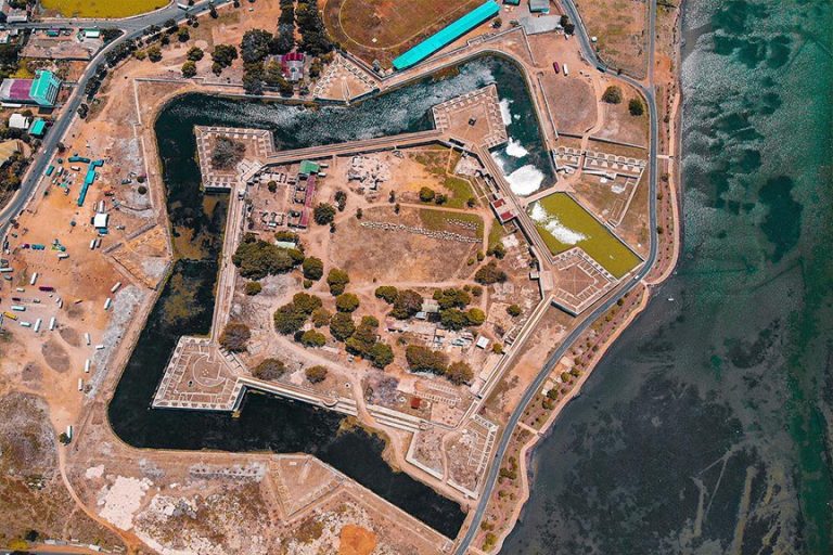 Jaffna Fort | Attractions in Sri lanka