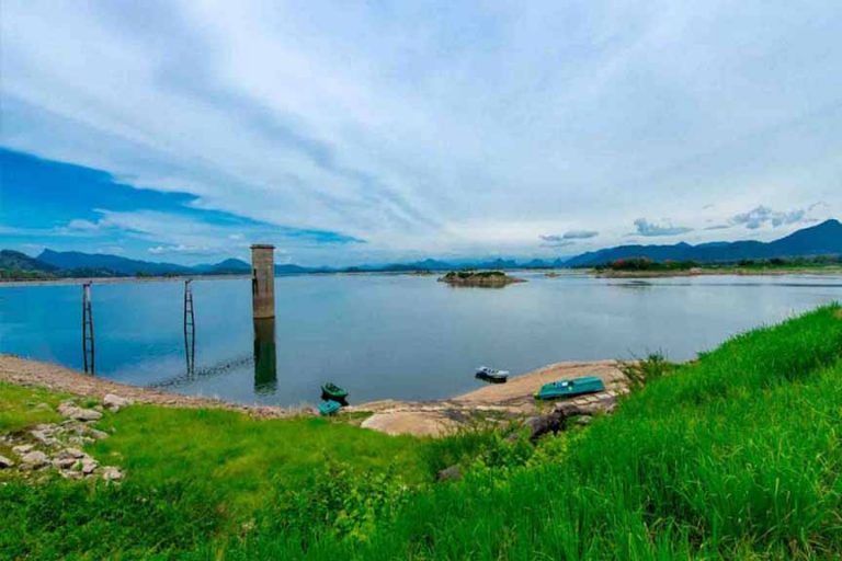 Senanayake Samudraya | Attractions in Sri lanka